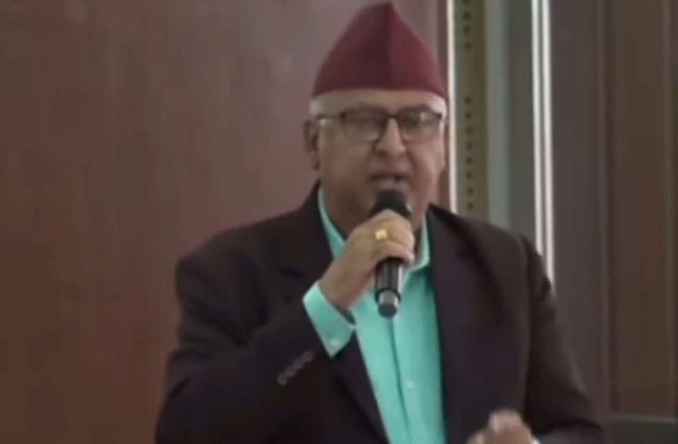 शब्दकोशबाट ‘ॐ’ हटाउन लागेको भन्दै भण्डारीको आक्रोश